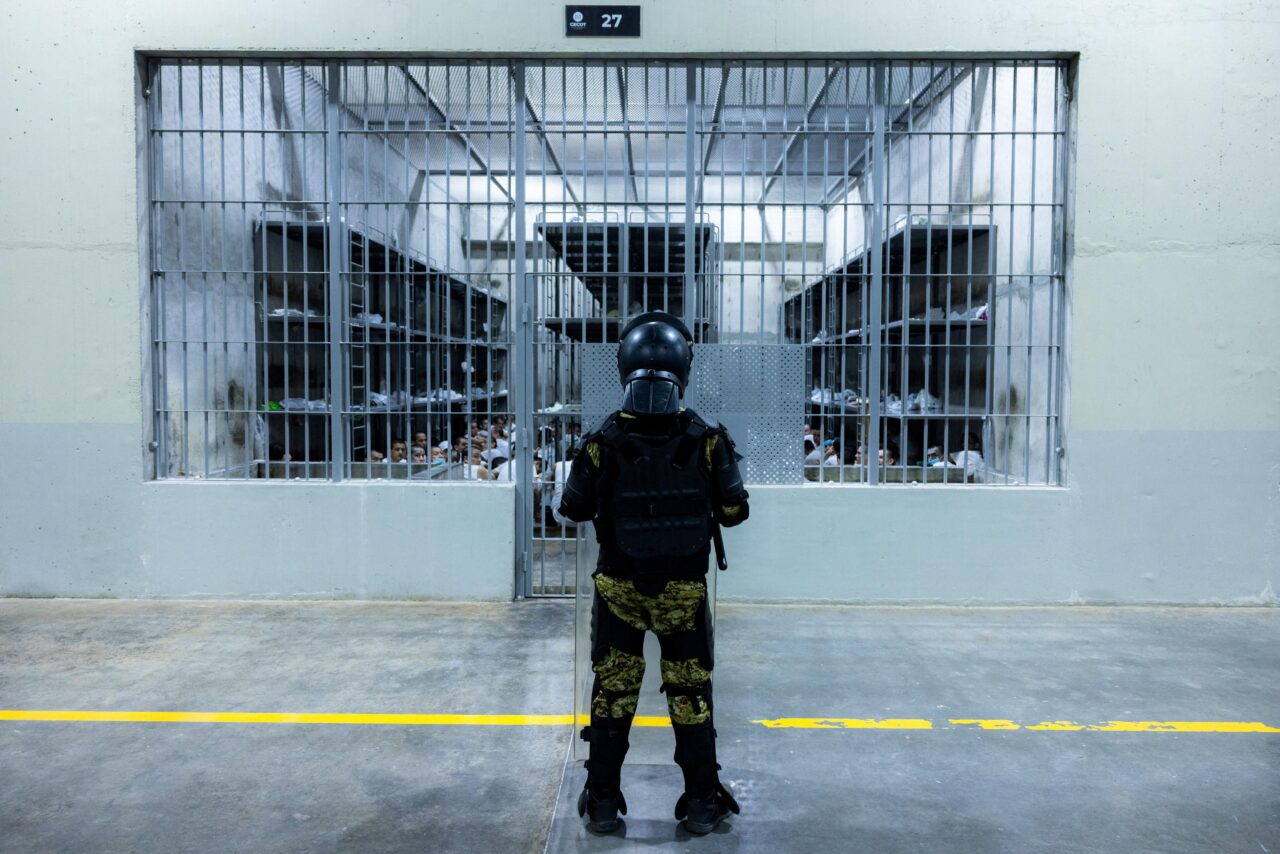 Cecot Is What The Bukele Regime Wants You To See — El Cecot es lo que ...